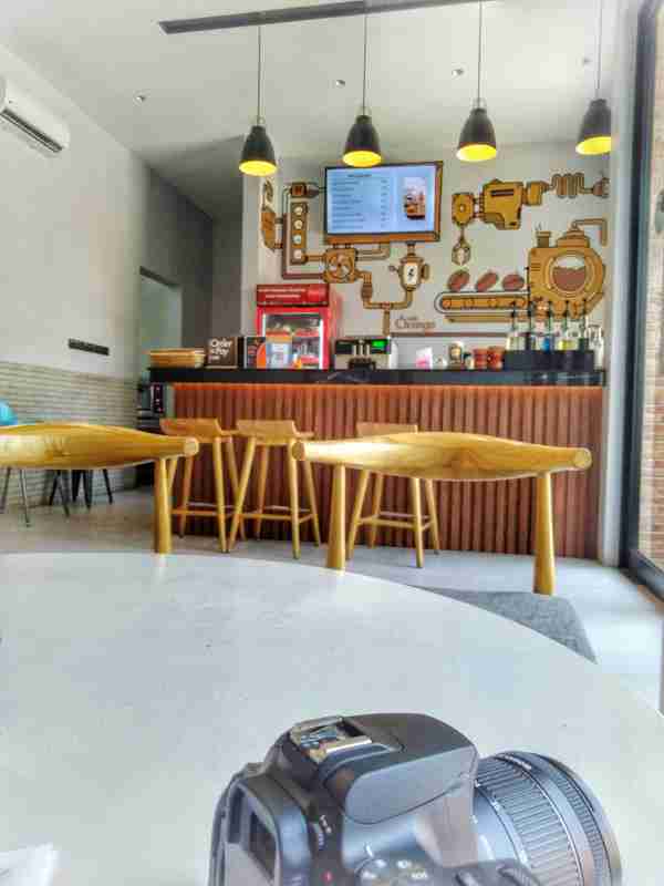 Orange Cafe Brebes, Solusi Tepat Untuk Bersantai - BEENEWS.ID